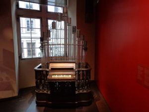12 Wonderful & Weird Musical Instruments! - Fresh Hobby